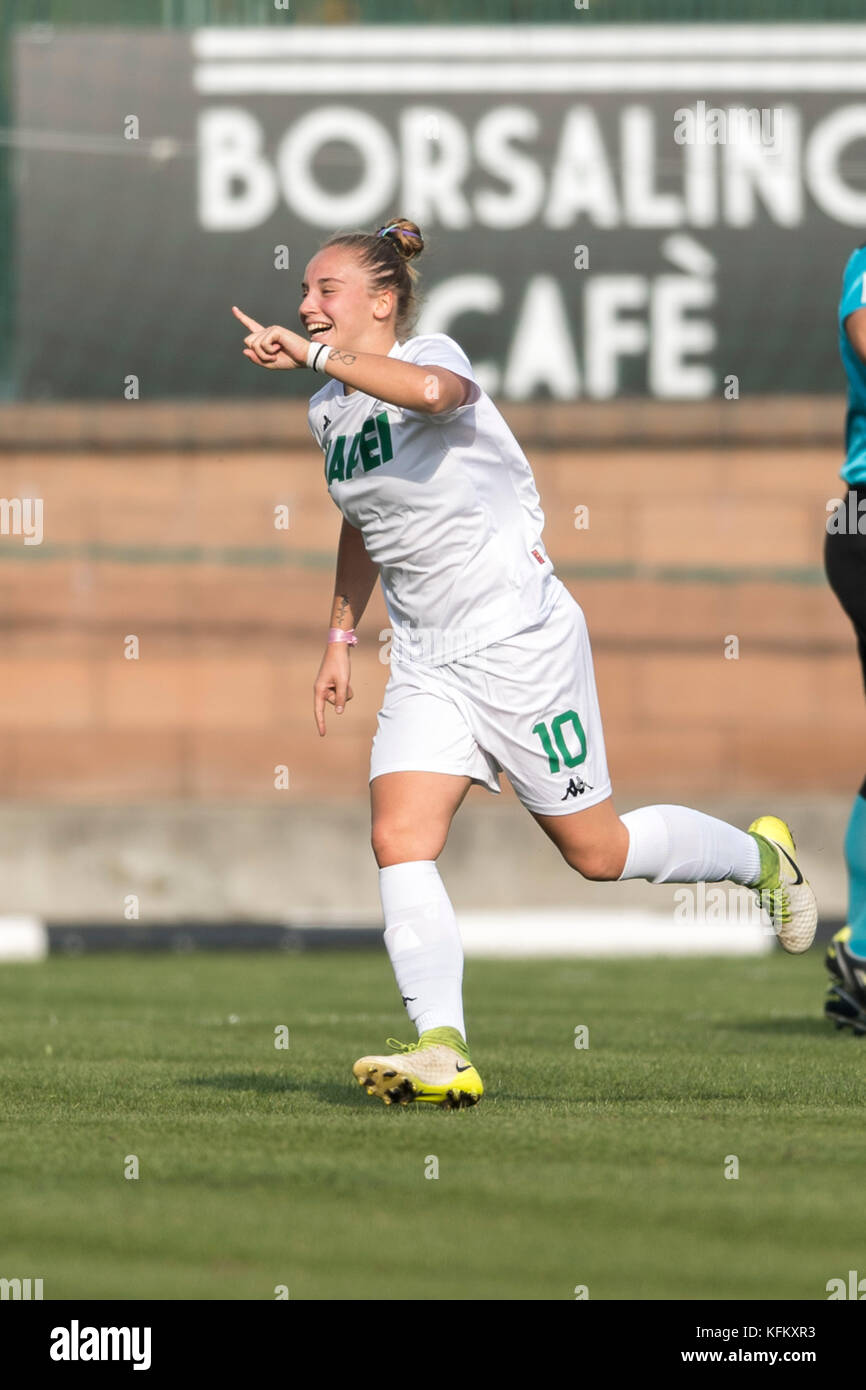 Soccer sara hi-res stock photography and images - Alamy