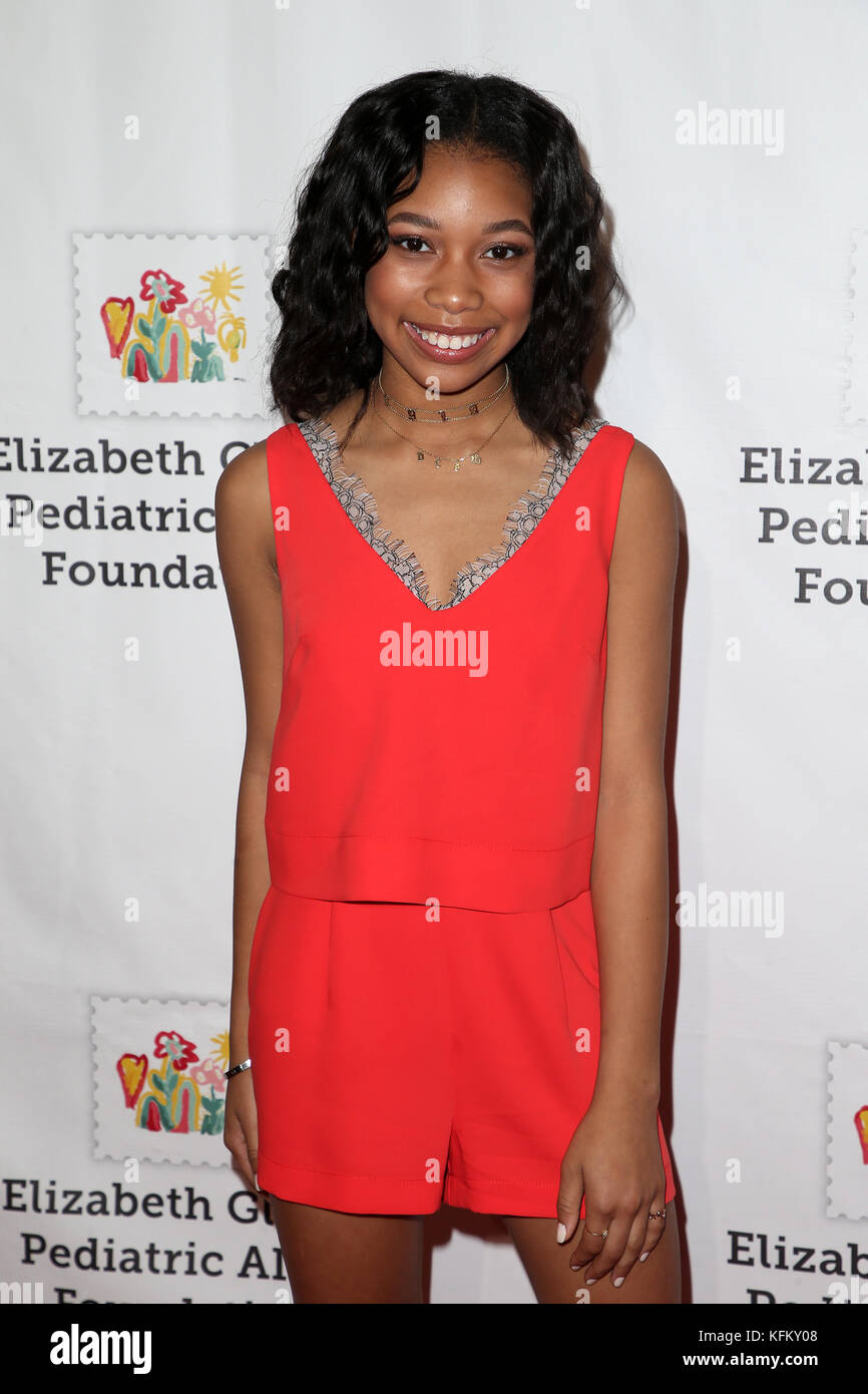 Kyla drew simmons hi-res stock photography and images - Alamy