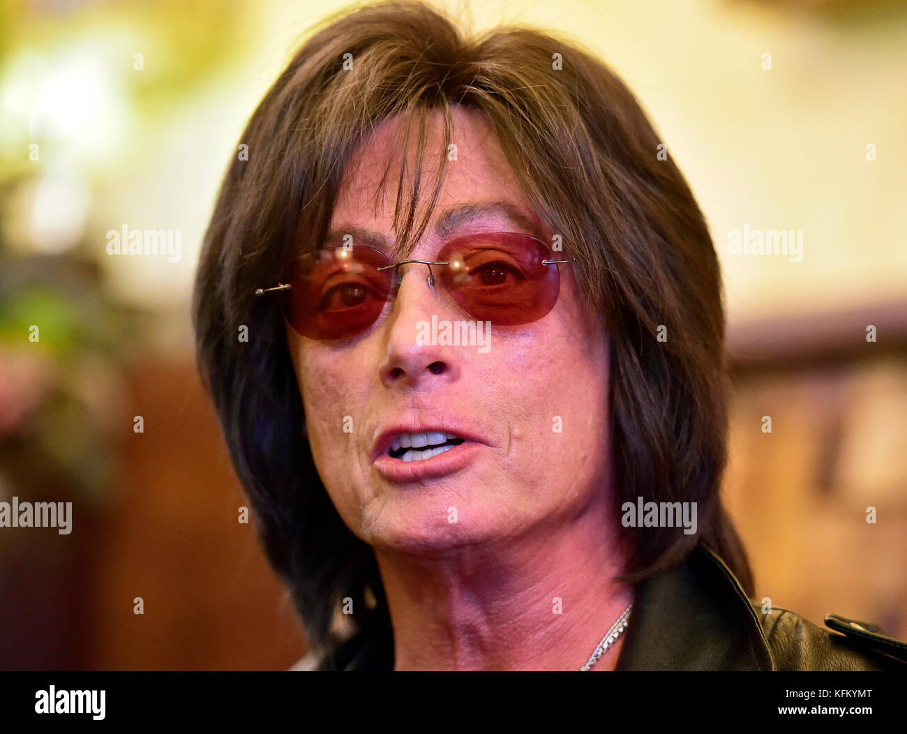 Lynn turner hi-res stock photography and images - Alamy