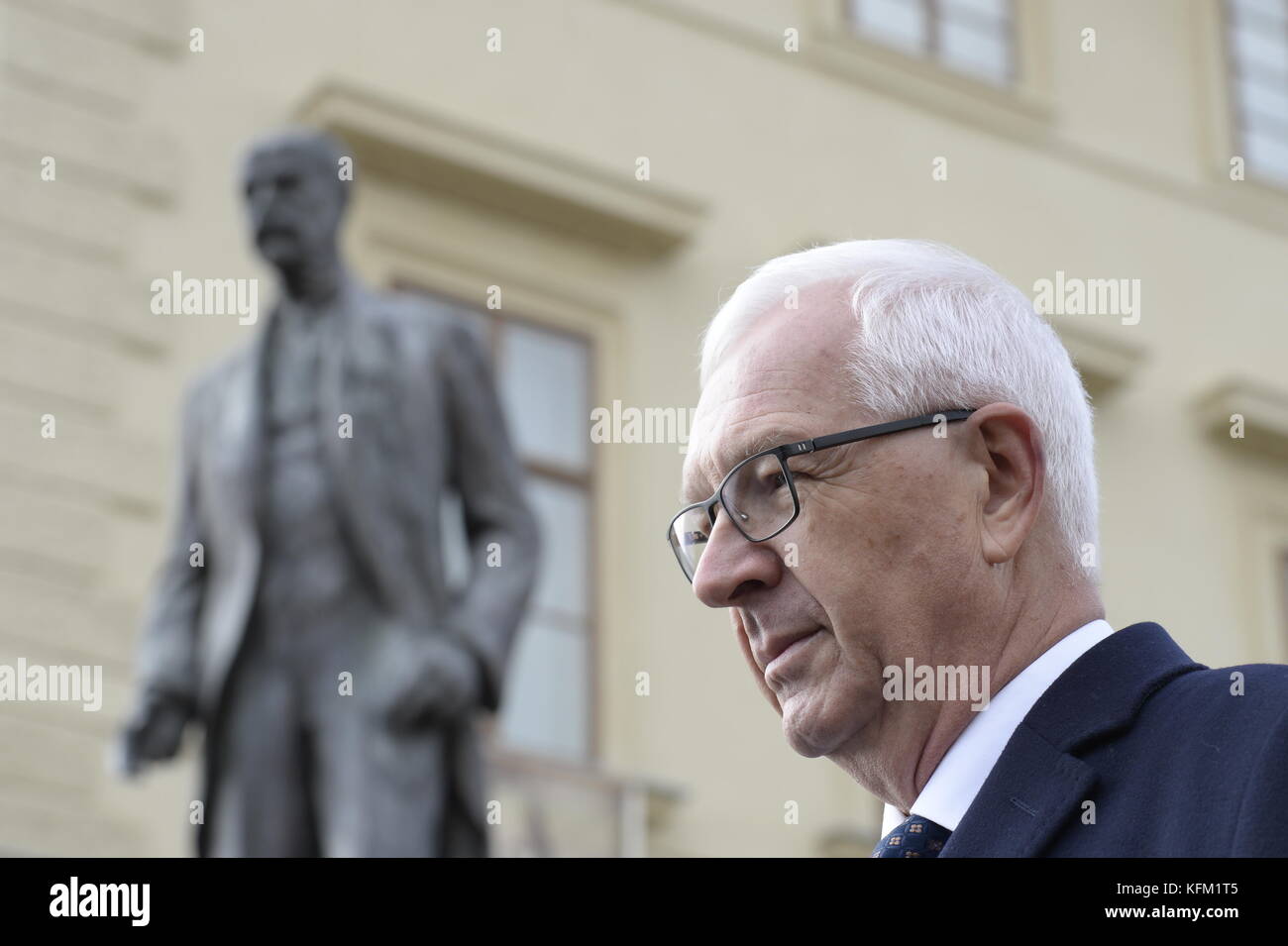 Presidential candidate Jiri Drahos symbolically laid flowers at the ...