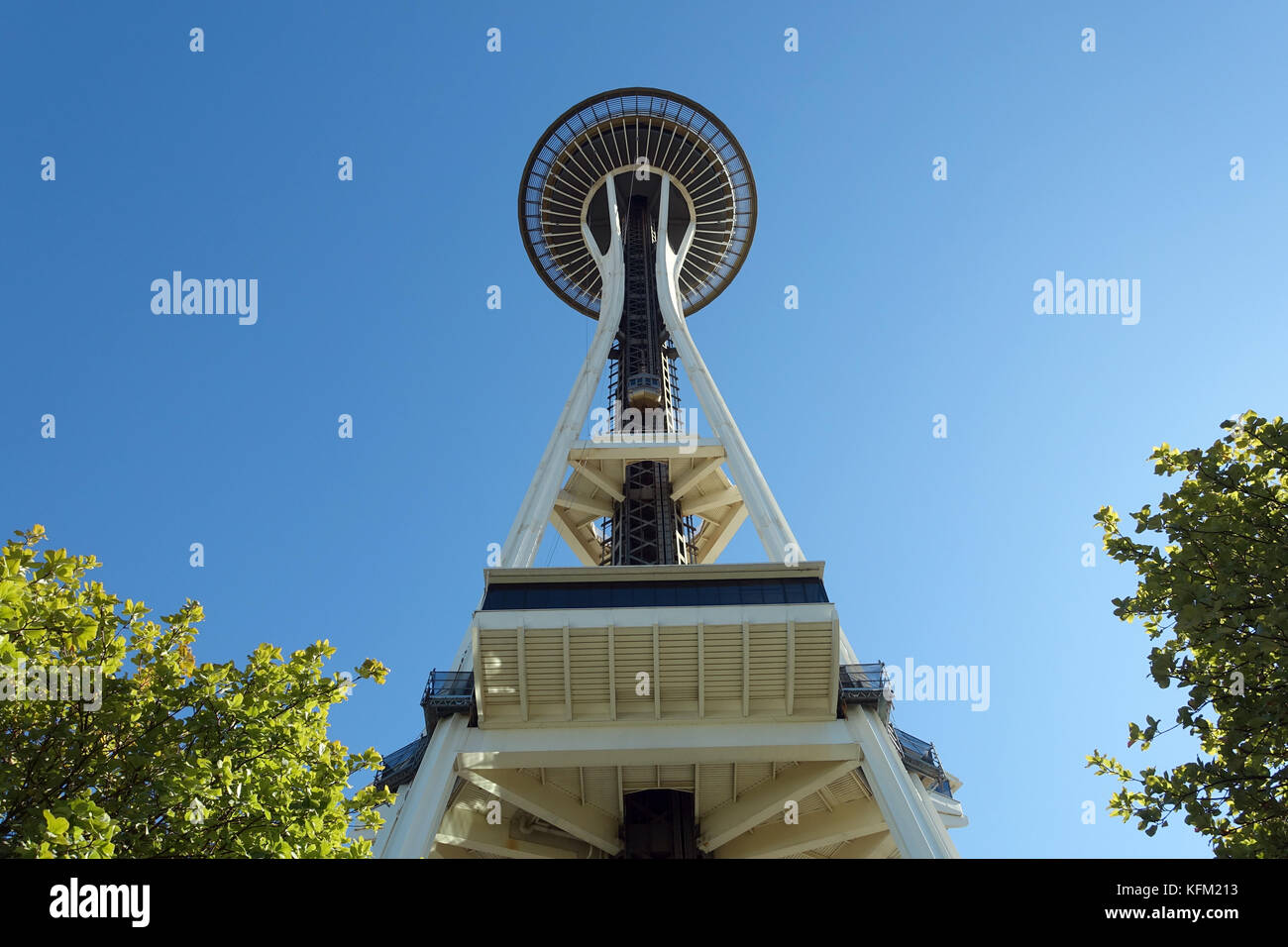 The viewing tower "Space Needle" can be seen in Seattle, i September ...