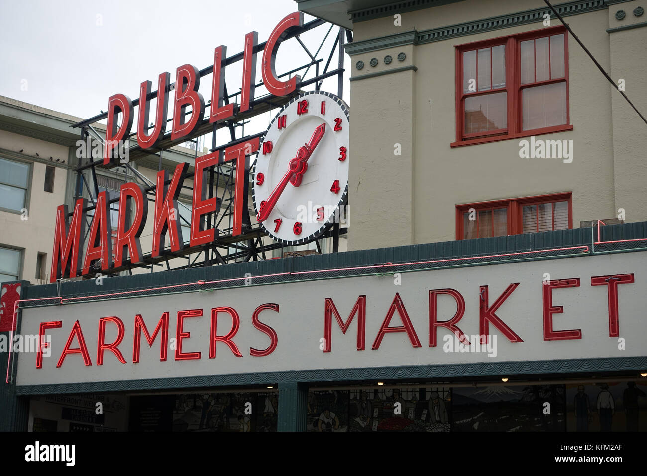 Revelle hi-res stock photography and images - Alamy