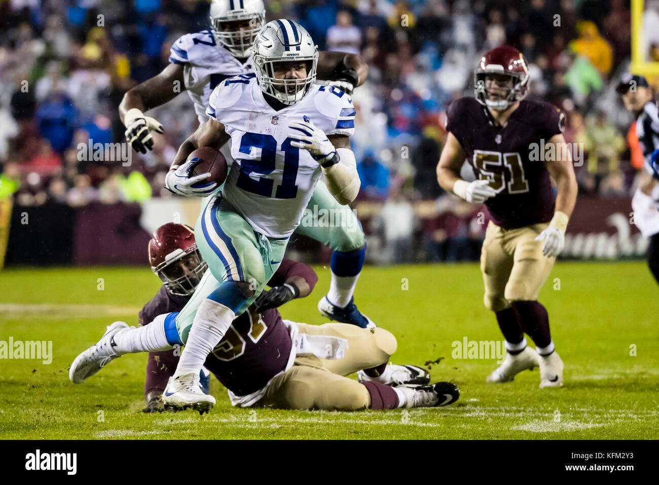 Landover, Maryland, USA. 29th Oct, 2017. Dallas Cowboys running back ...
