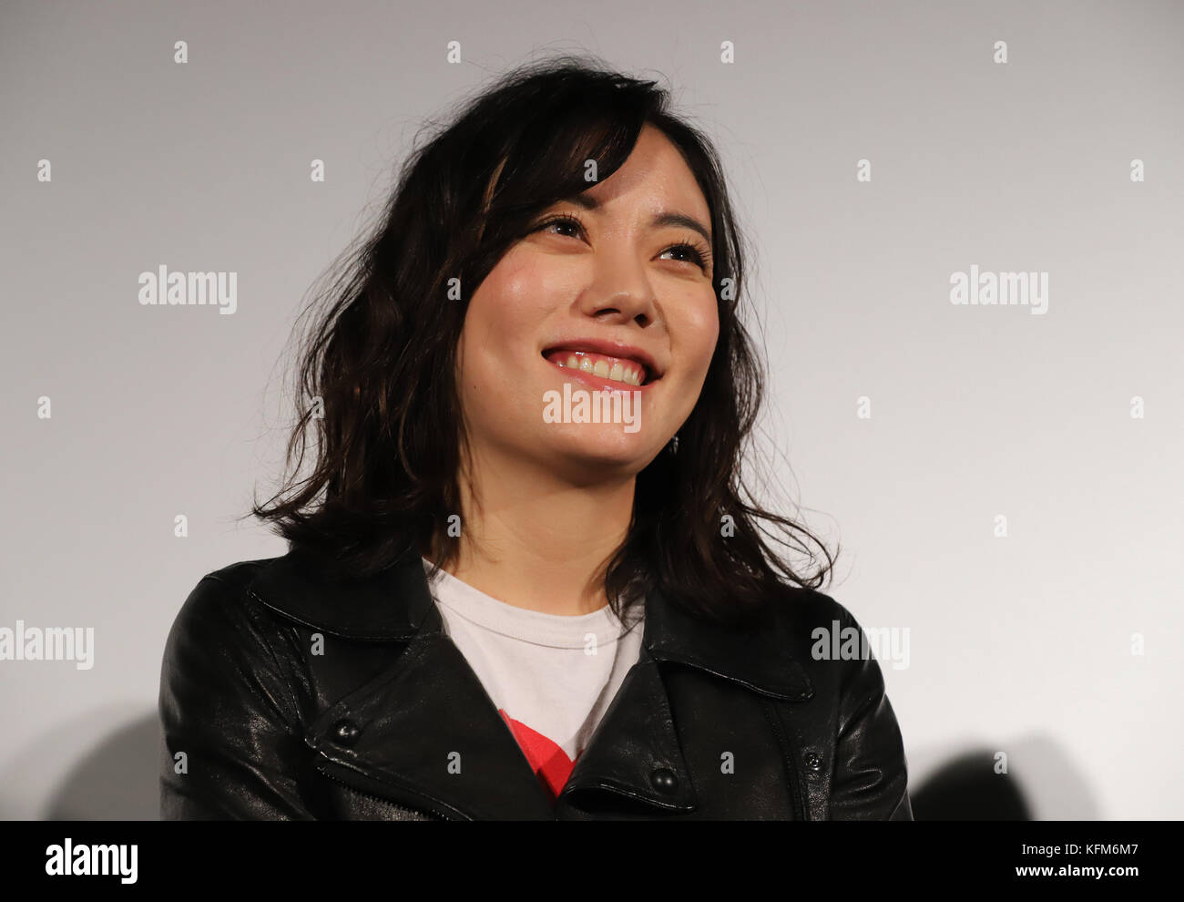 Tokyo, Japan. 30th Oct, 2017. Japanese actress An Suzuki holds a talk ...