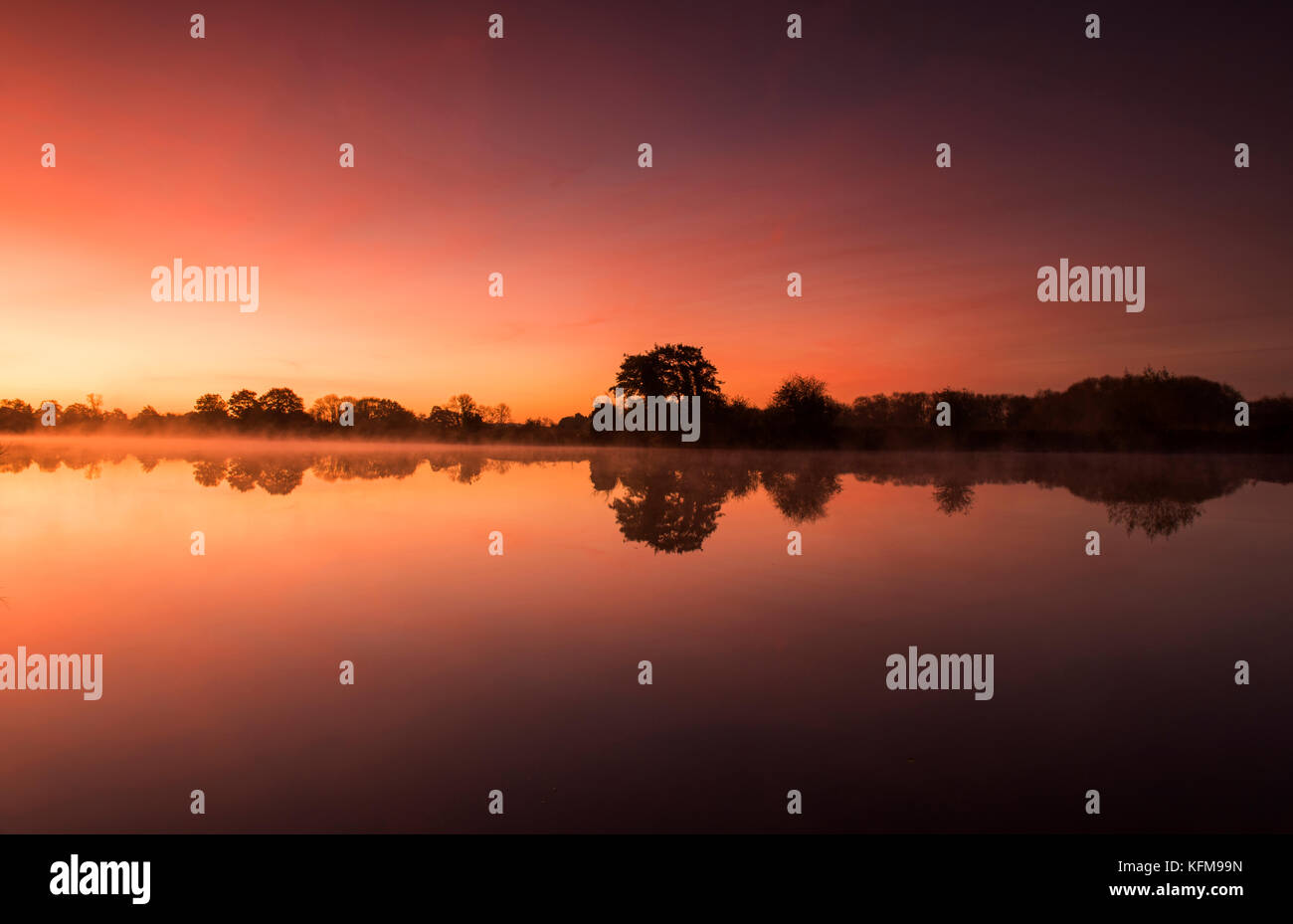 Sunrise on the River Trent at Colwick Park, Nottingham England UK Stock ...