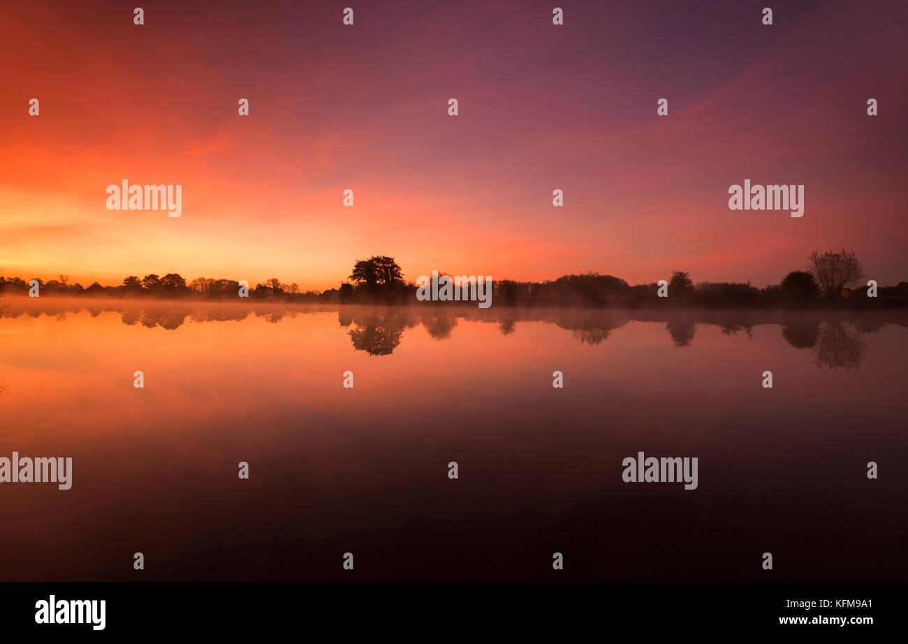 Sunrise on the River Trent at Colwick Park, Nottingham England UK Stock ...