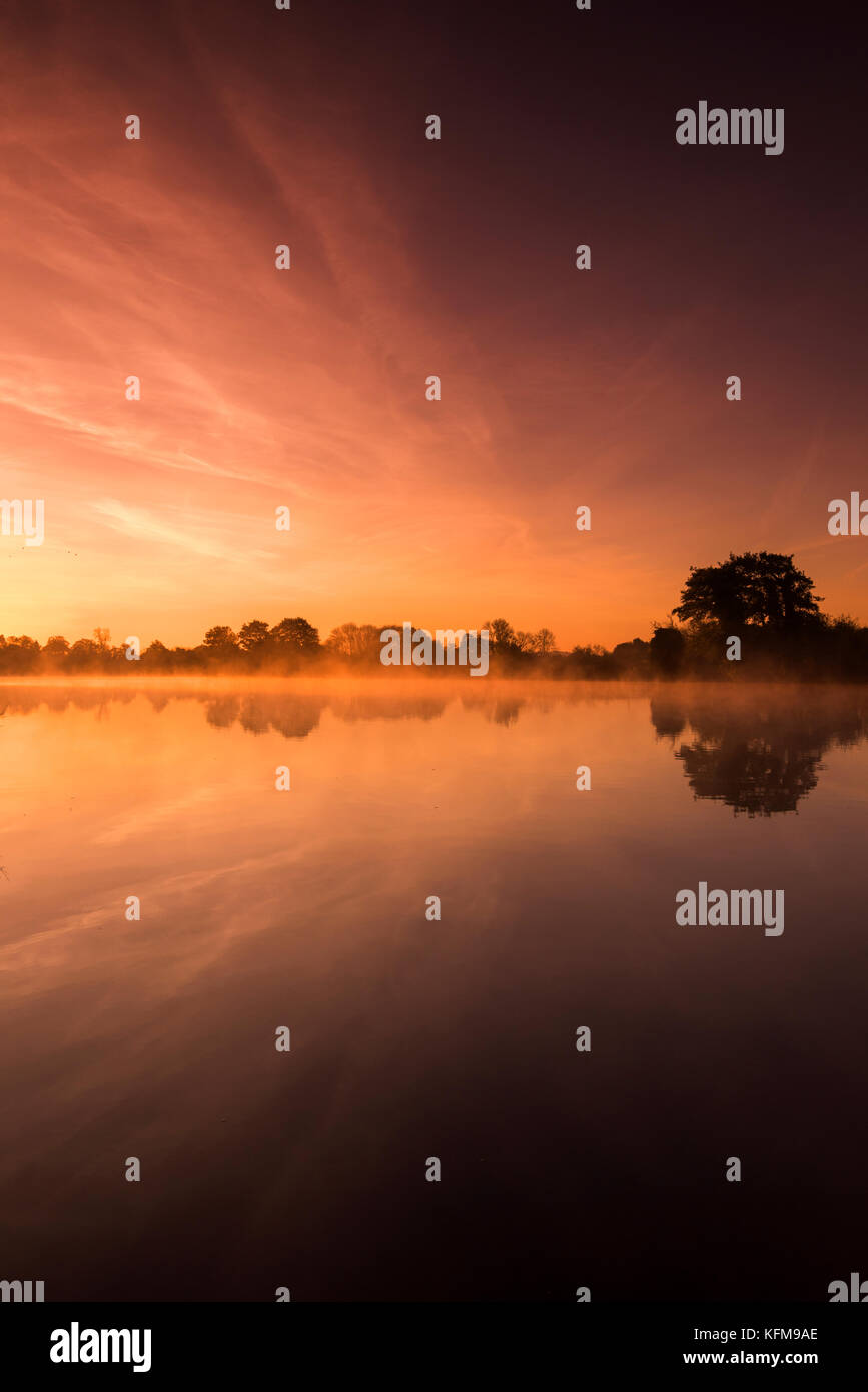 Sunrise on the River Trent at Colwick Park, Nottingham England UK Stock ...