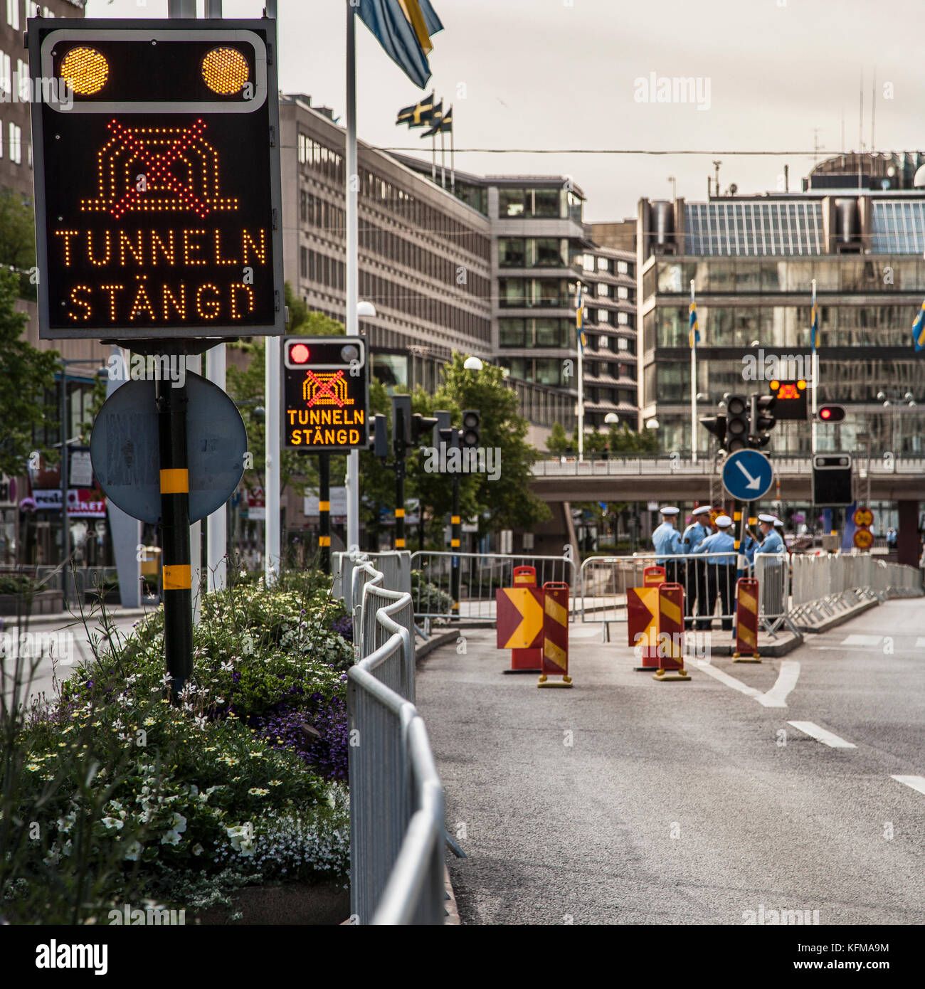 Road tunnel traffic signs hi-res stock photography and images - Alamy