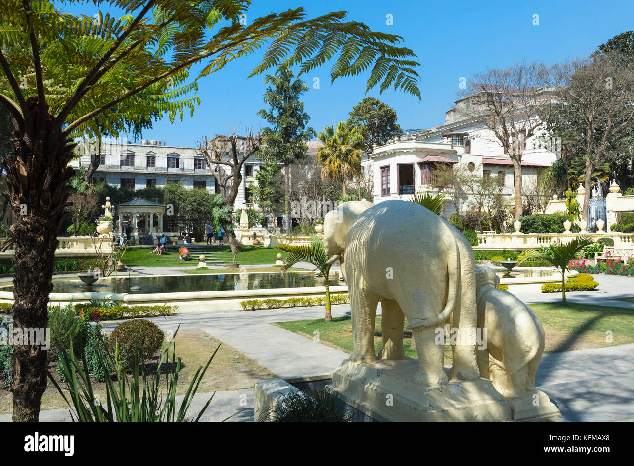 Garden of Dreams, Gallery building and pond, Kaiser Mahal Palace ...