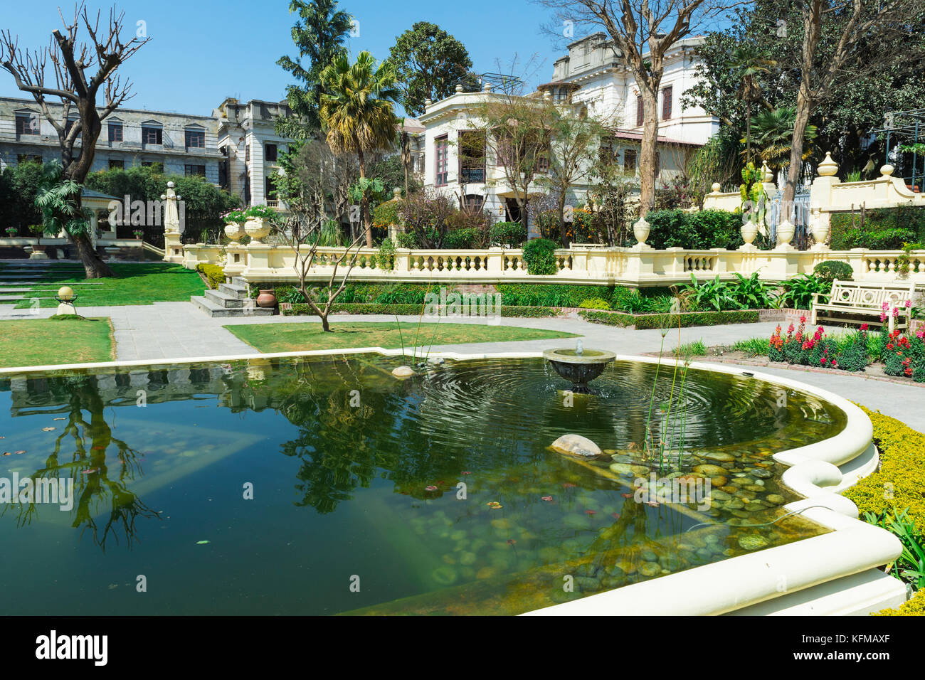 Garden of Dreams, Gallery building and pond, Kaiser Mahal Palace ...