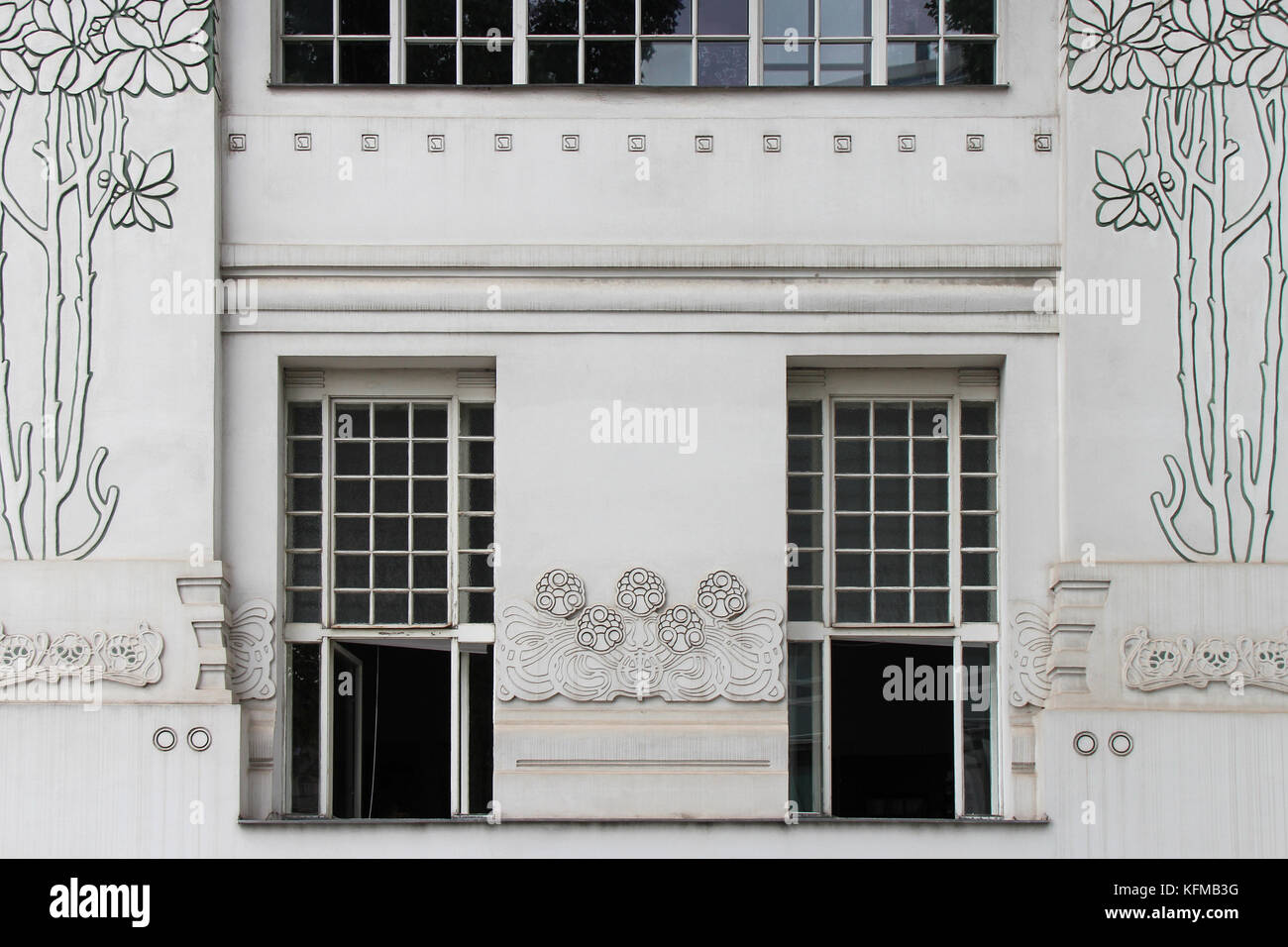 Art nouveau building (Secession Building) In Vienna (Austria Stock ...