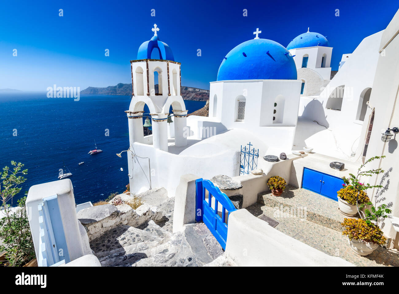Oia, Santorini - Greece. Famous attraction of white village with ...