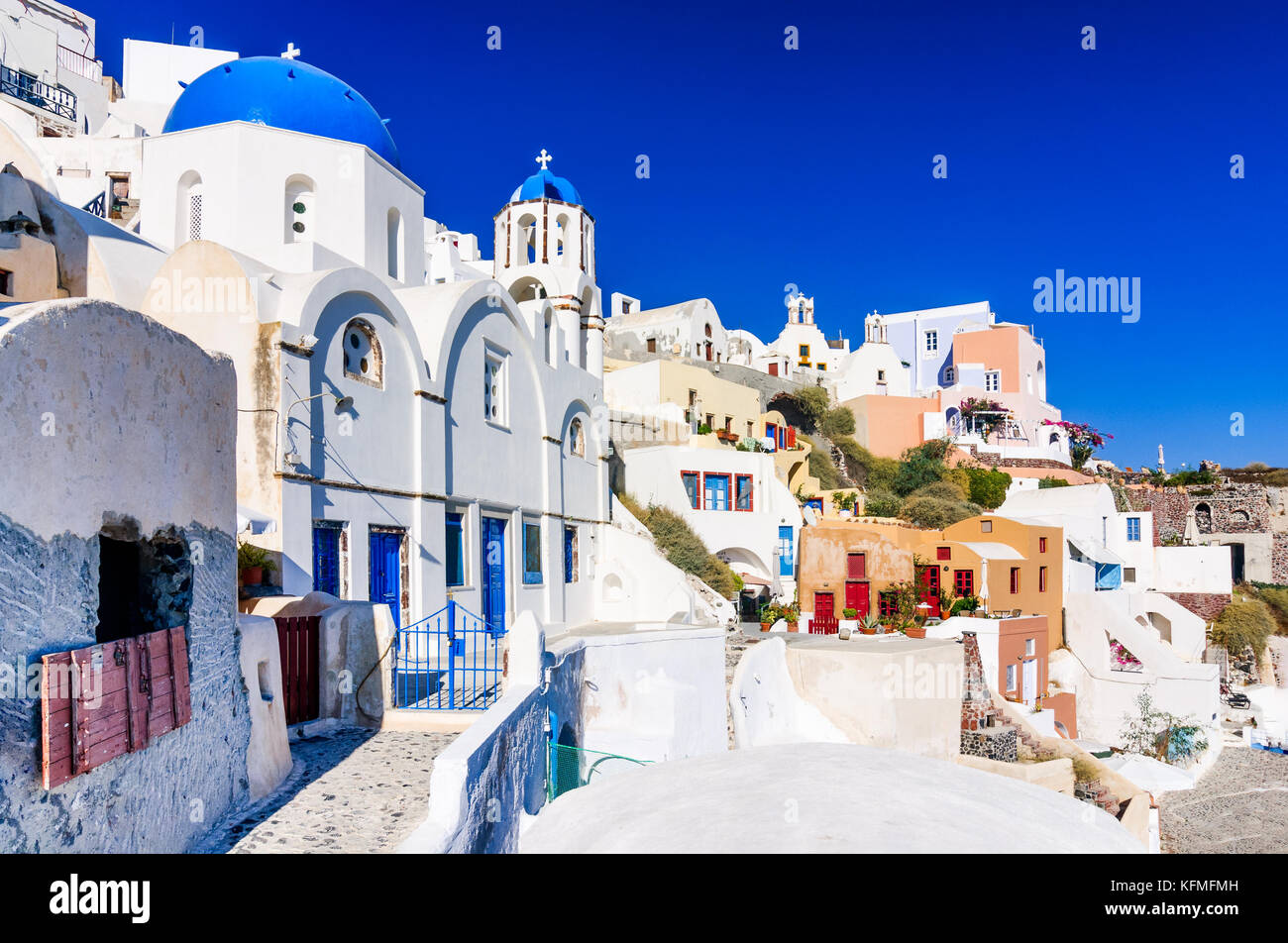 Colorful greek islands hi-res stock photography and images - Alamy