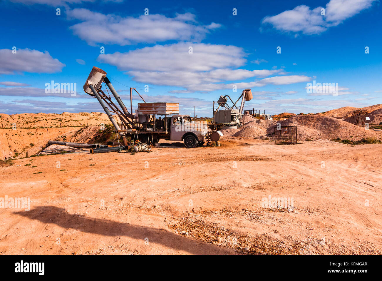 Abandoned equipment hi-res stock photography and images - Alamy