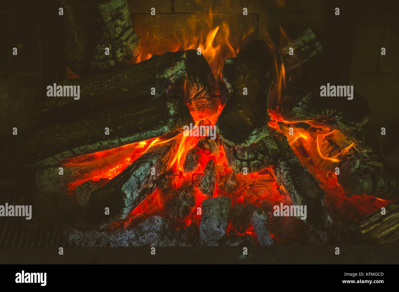 burning fire in the chimney Stock Photo - Alamy