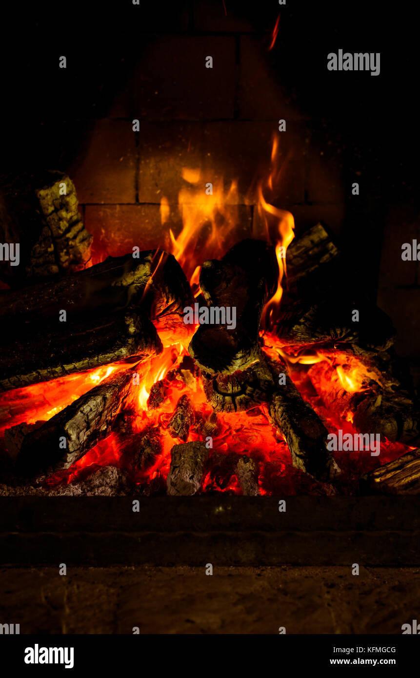 burning fire in the chimney Stock Photo - Alamy