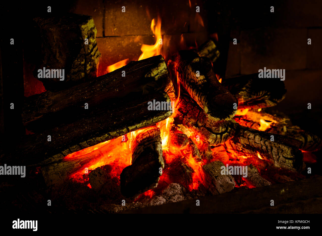 burning fire in the chimney Stock Photo - Alamy