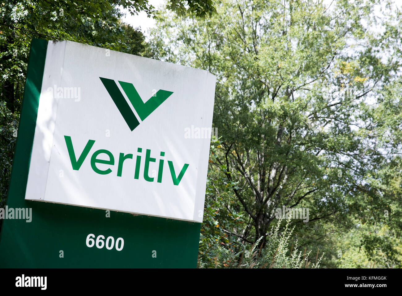 Veritiv logo hi-res stock photography and images - Alamy