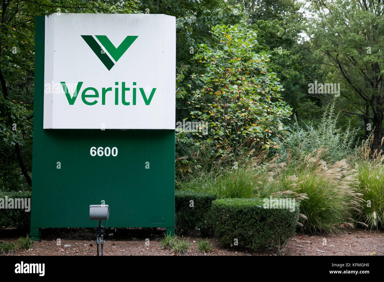 Veritiv logo hi-res stock photography and images - Alamy