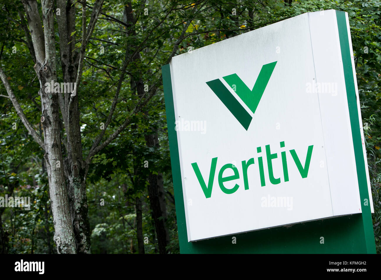 A logo sign outside of a facility occupied by the Veritiv Corporation ...