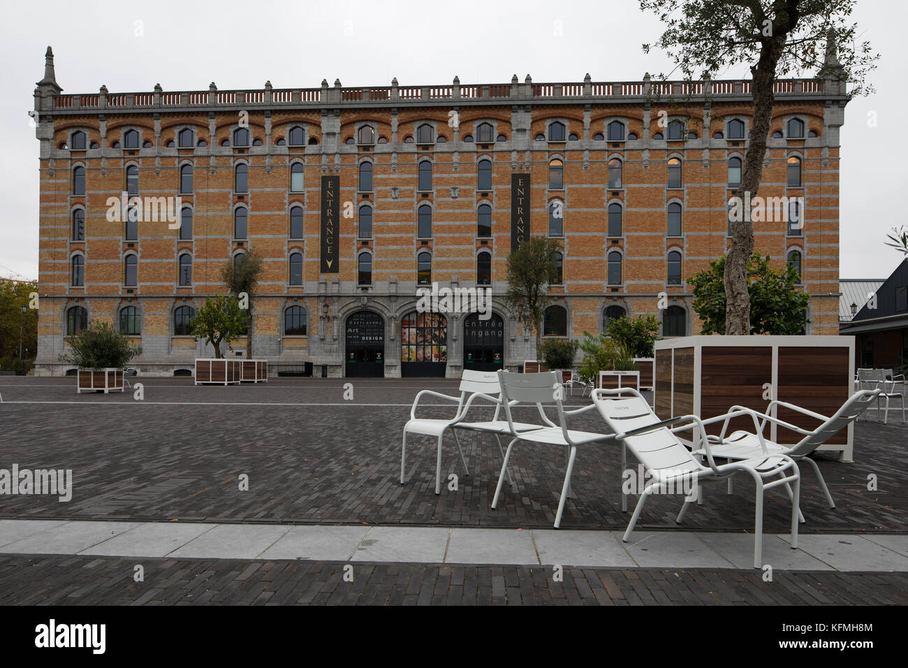 Belgium brussels tour taxis brussels hi-res stock photography and ...