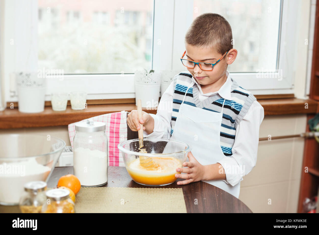 Baker baking ingredients fruit hi-res stock photography and images - Alamy