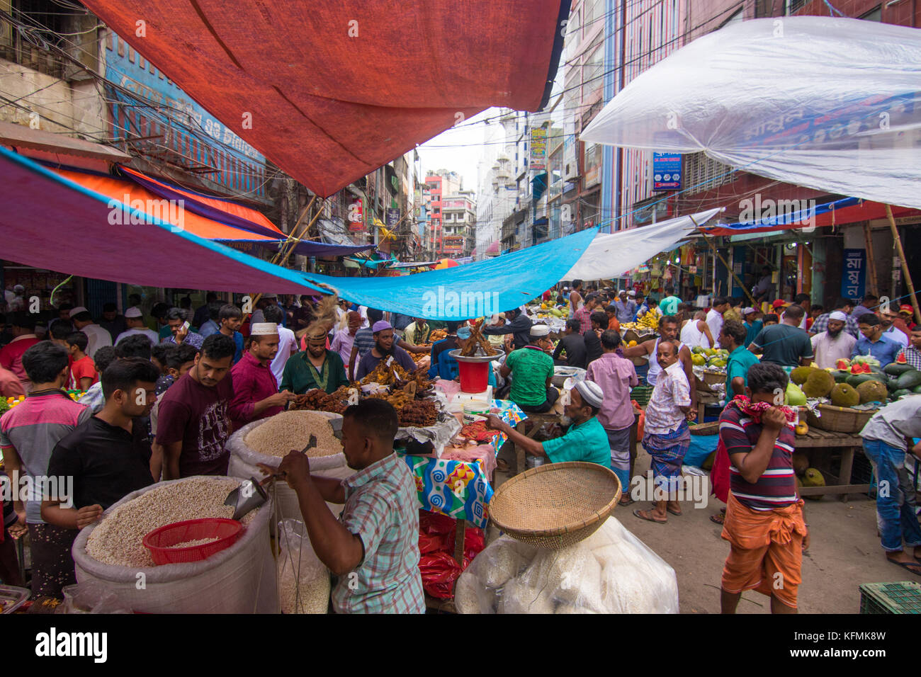 Chawkbazar has age-old tradition of being the capital's most popular ...