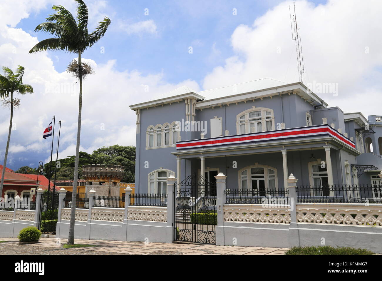 Castillo Azul, Asamblea Legislativa, Bulevar Ricardo Jiménez, San José ...