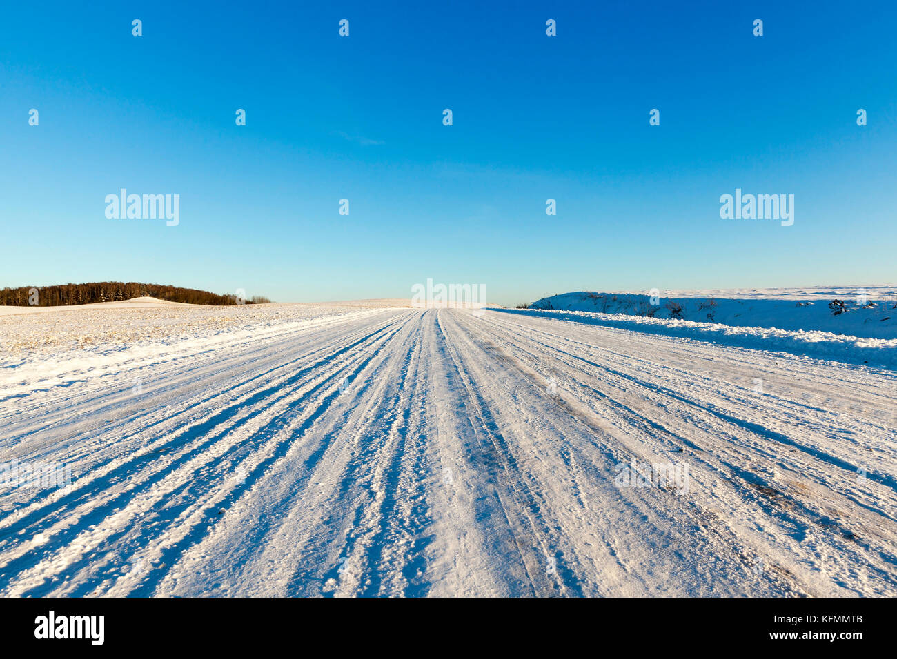 road winter track Stock Photo - Alamy