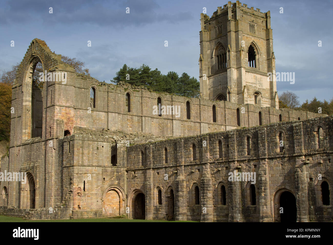 Ripon old buildings hi-res stock photography and images - Alamy