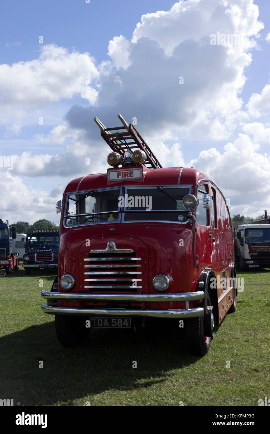 Bedford fire engine hi-res stock photography and images - Alamy