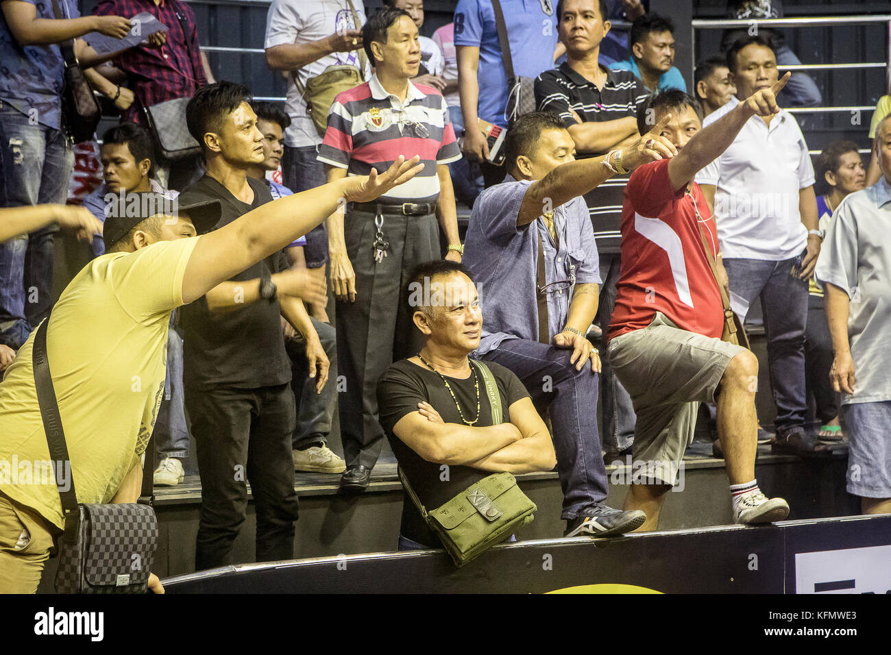 Spectators betting during a Muay Thai fight, Bangkok, Thailand Stock ...