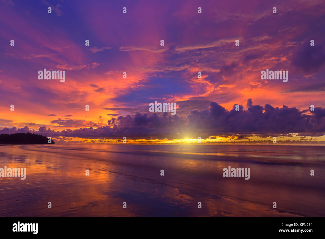 Landscape of the Borneo island Stock Photo - Alamy