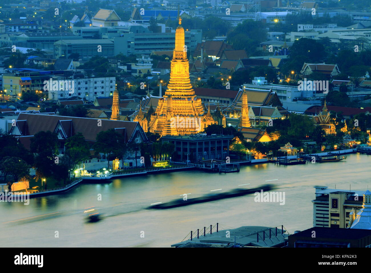 Temple of dawn or Arun temple, Bangkok, Thailand. A major Buddhist site ...
