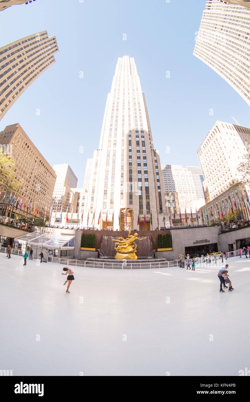 Rockefeller Center ice-skating rink in Midtown Manhattan in New York ...