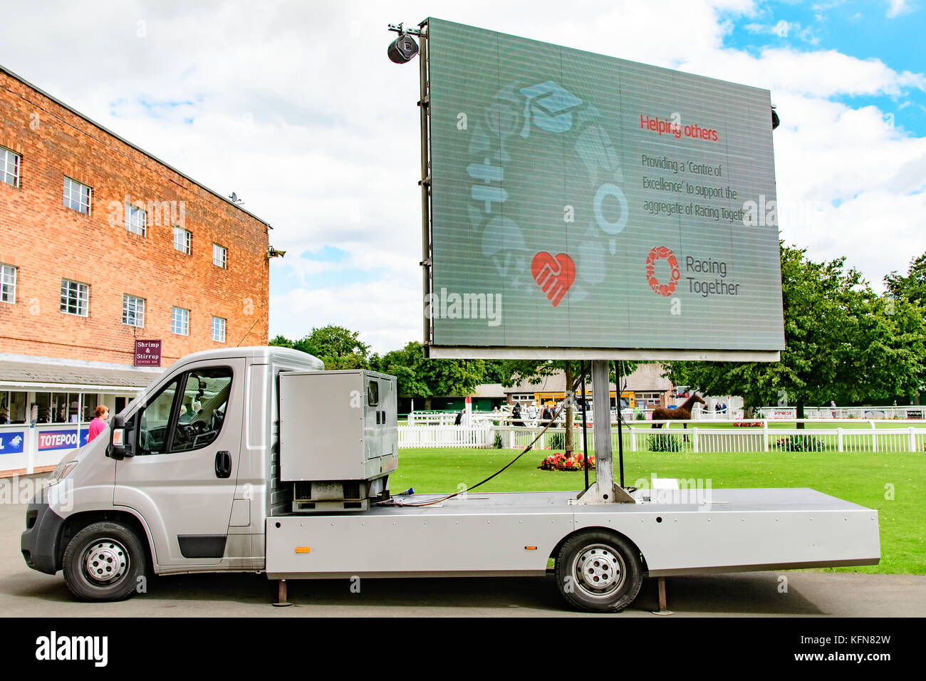 large viewing screen at thirsk horse racing yorkshire Stock Photo - Alamy