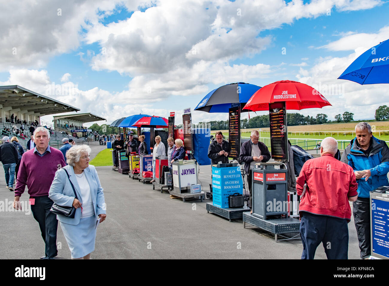 Bookmakers board hi-res stock photography and images - Alamy