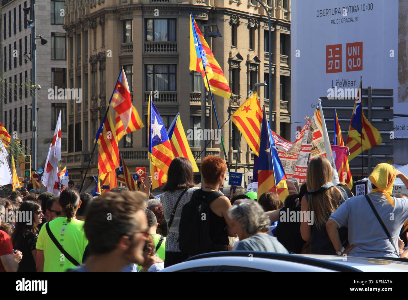 Barcelona protests hi-res stock photography and images - Alamy