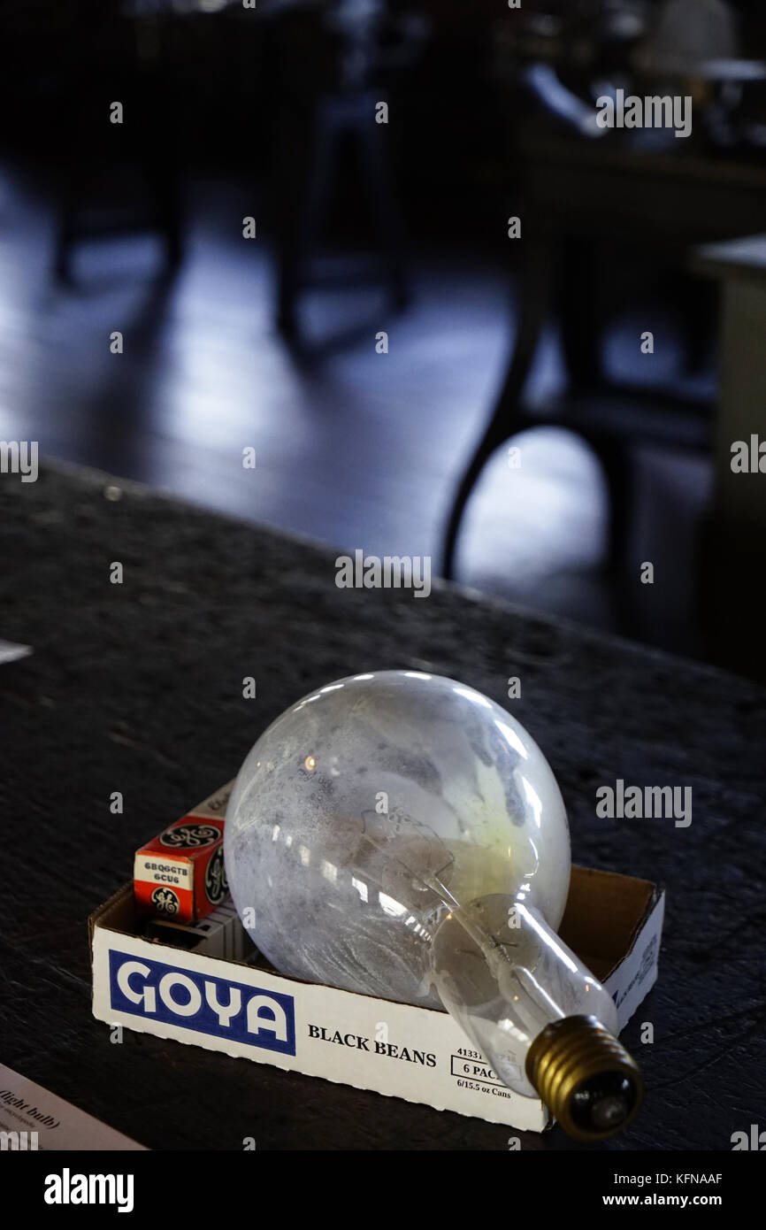 light bulb display in Precision machine shop in Thomas Edison National ...