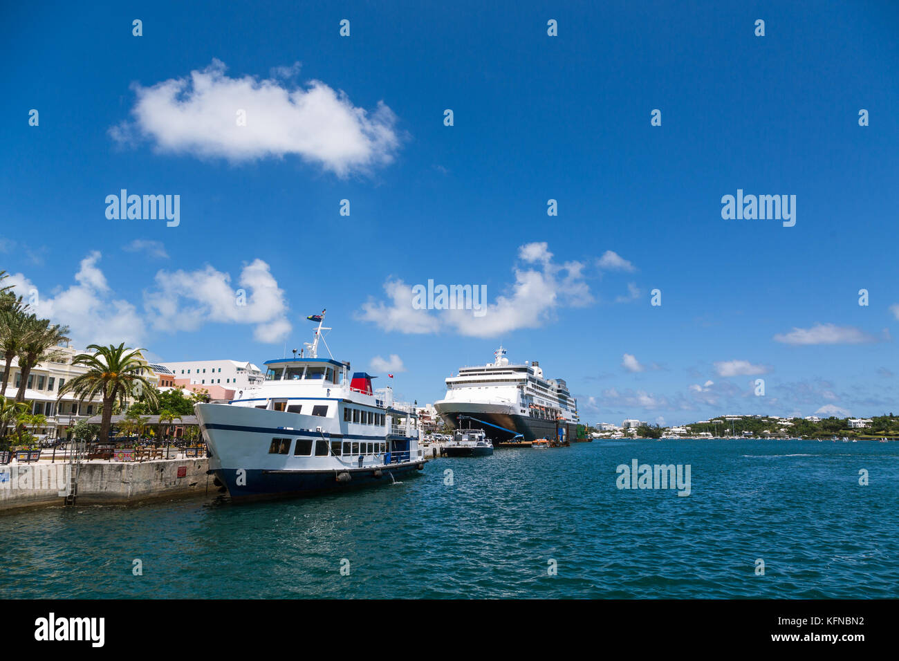 Bermuda hamilton harbour hi-res stock photography and images - Alamy