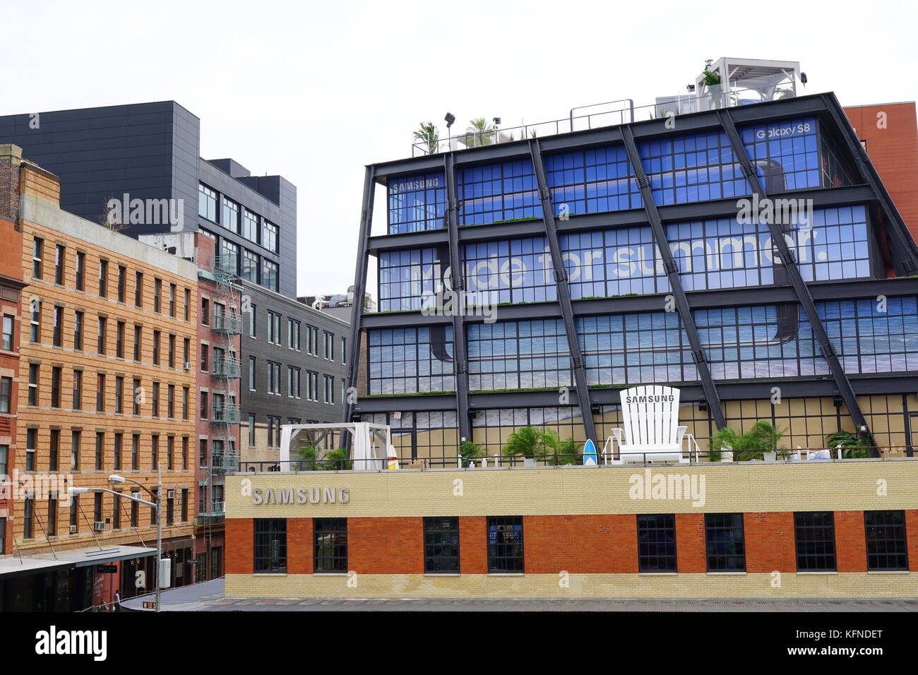 Samsung building hi-res stock photography and images - Alamy