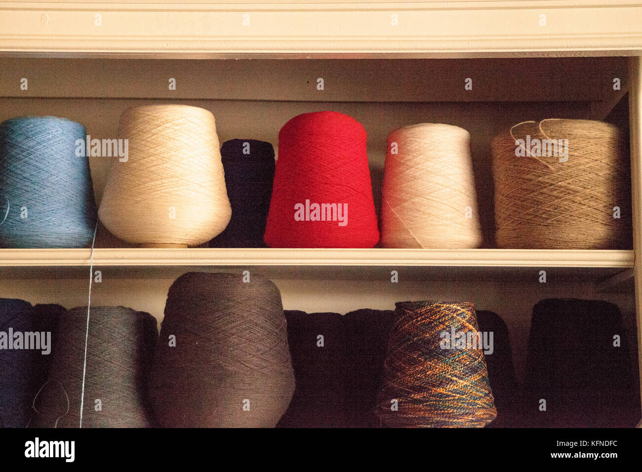 Spools of wool hi-res stock photography and images - Alamy