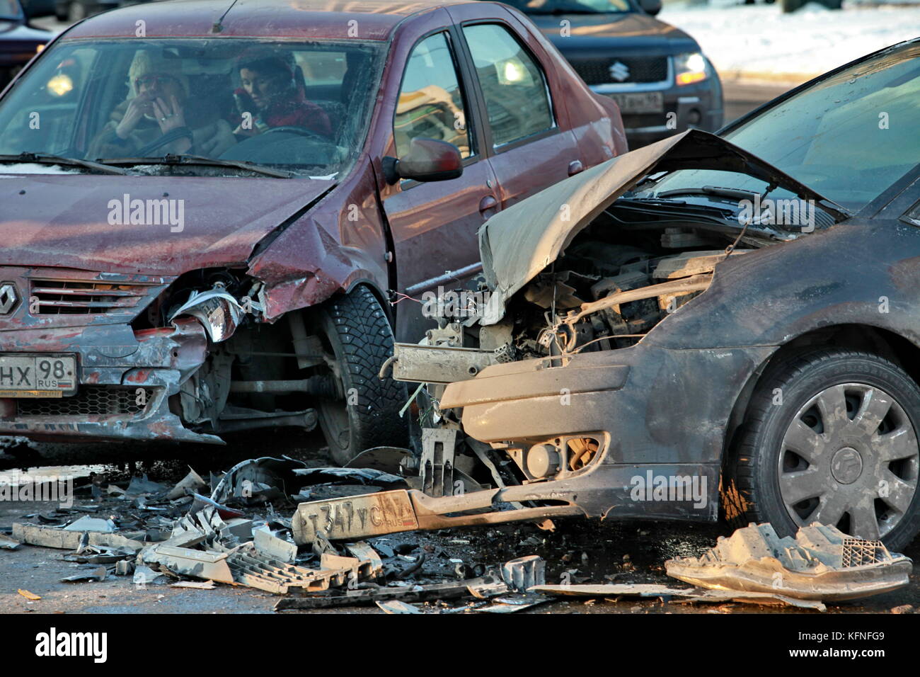 Accident wreckage transport rescue hi-res stock photography and images ...