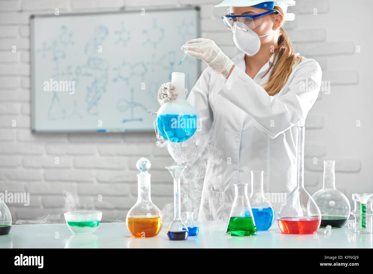 Chemist helmet chemical laboratory hi-res stock photography and images ...