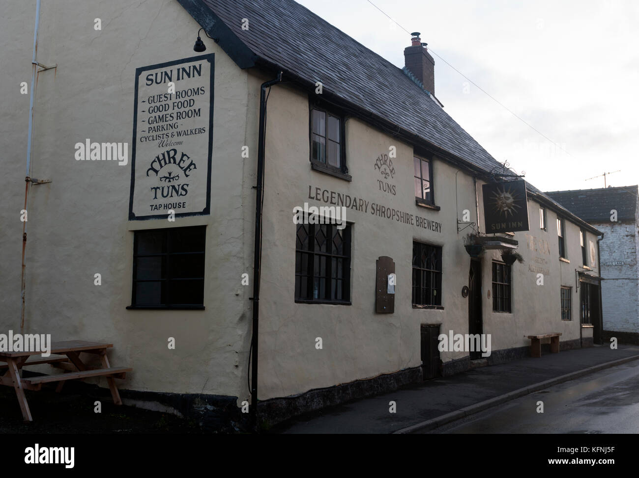 The Sun Inn, High Street, Clun, Shropshire, England, UK Stock Photo - Alamy