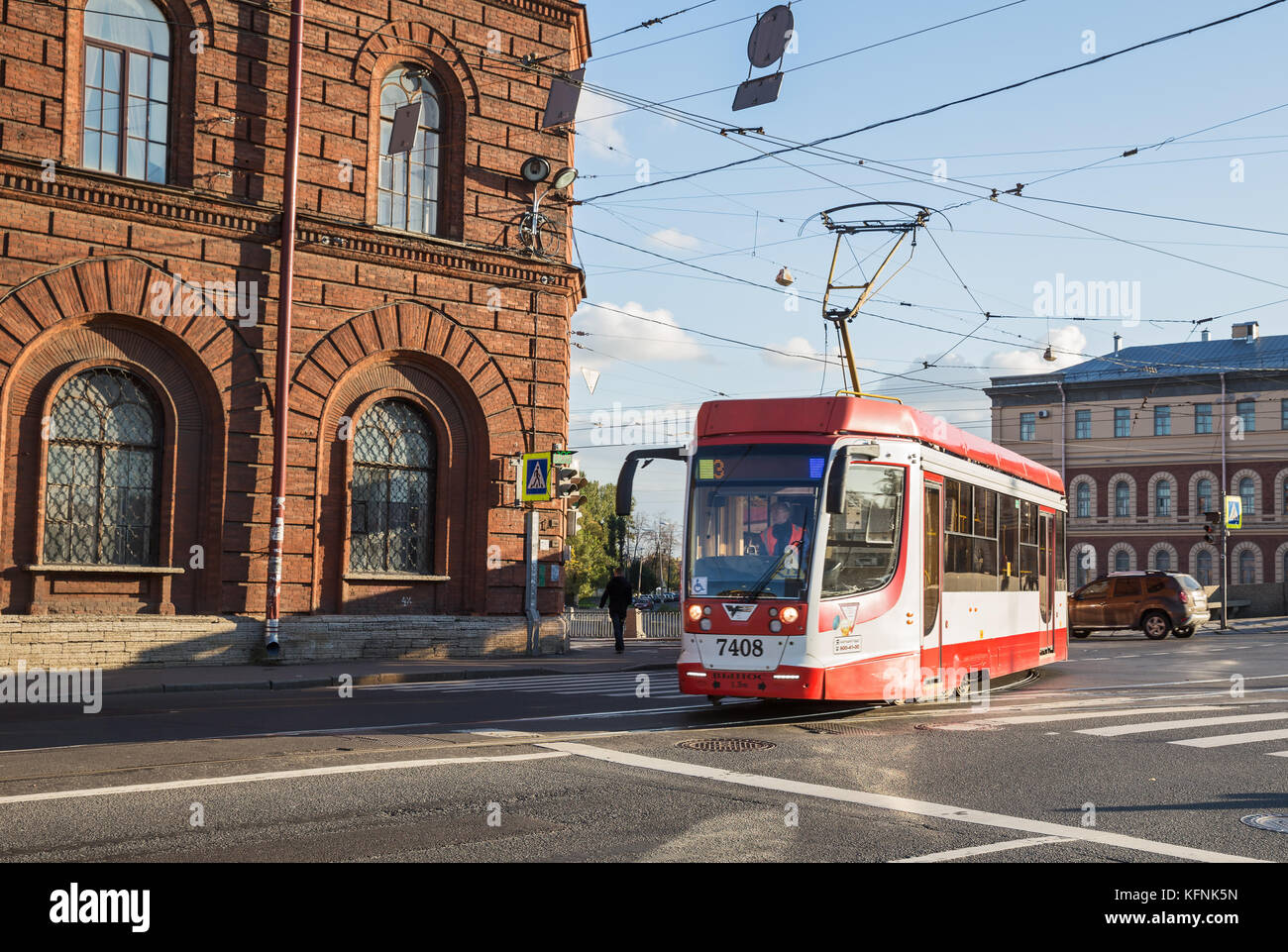 3 car tram hi-res stock photography and images - Alamy