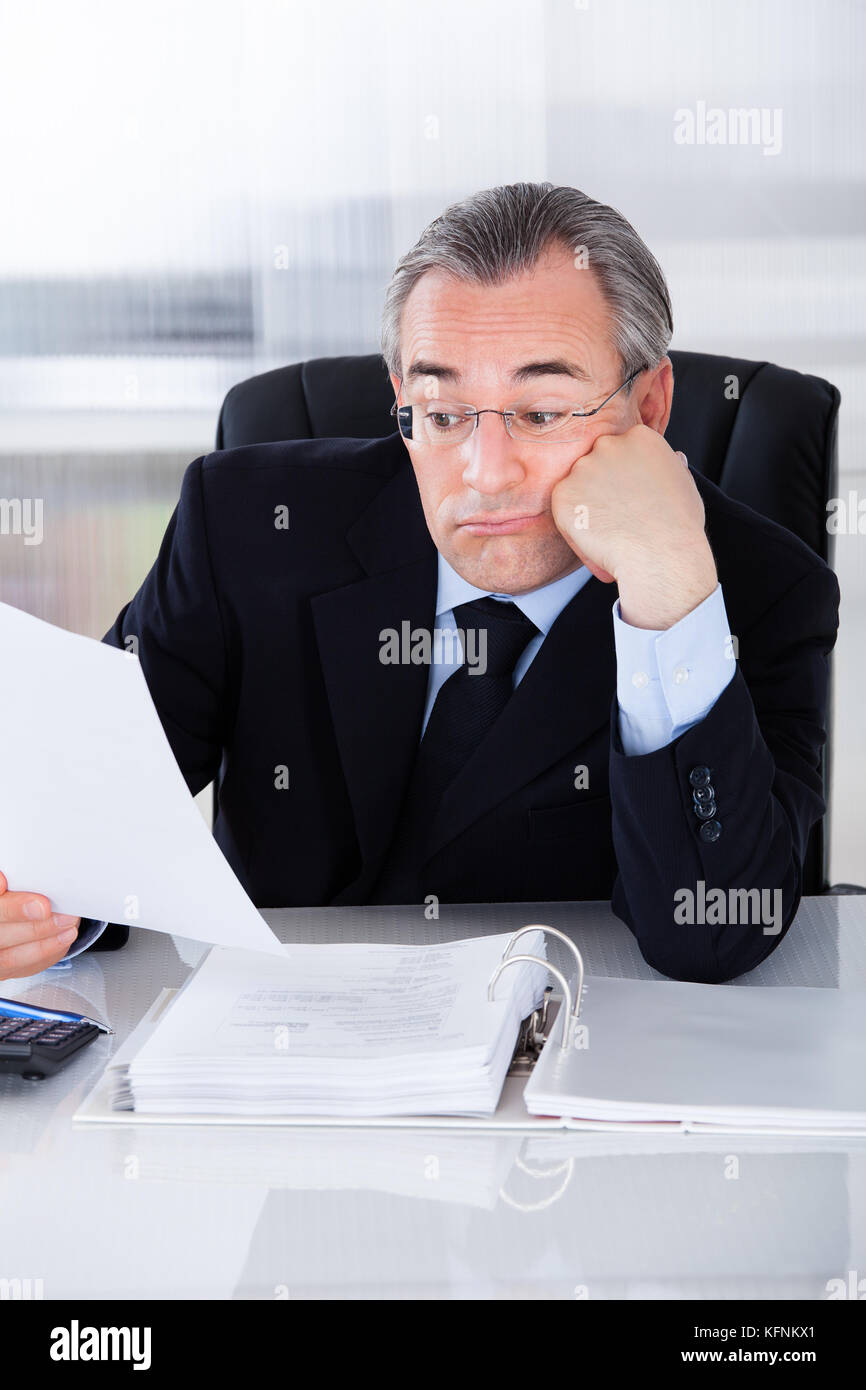 Bored businessman hi-res stock photography and images - Alamy