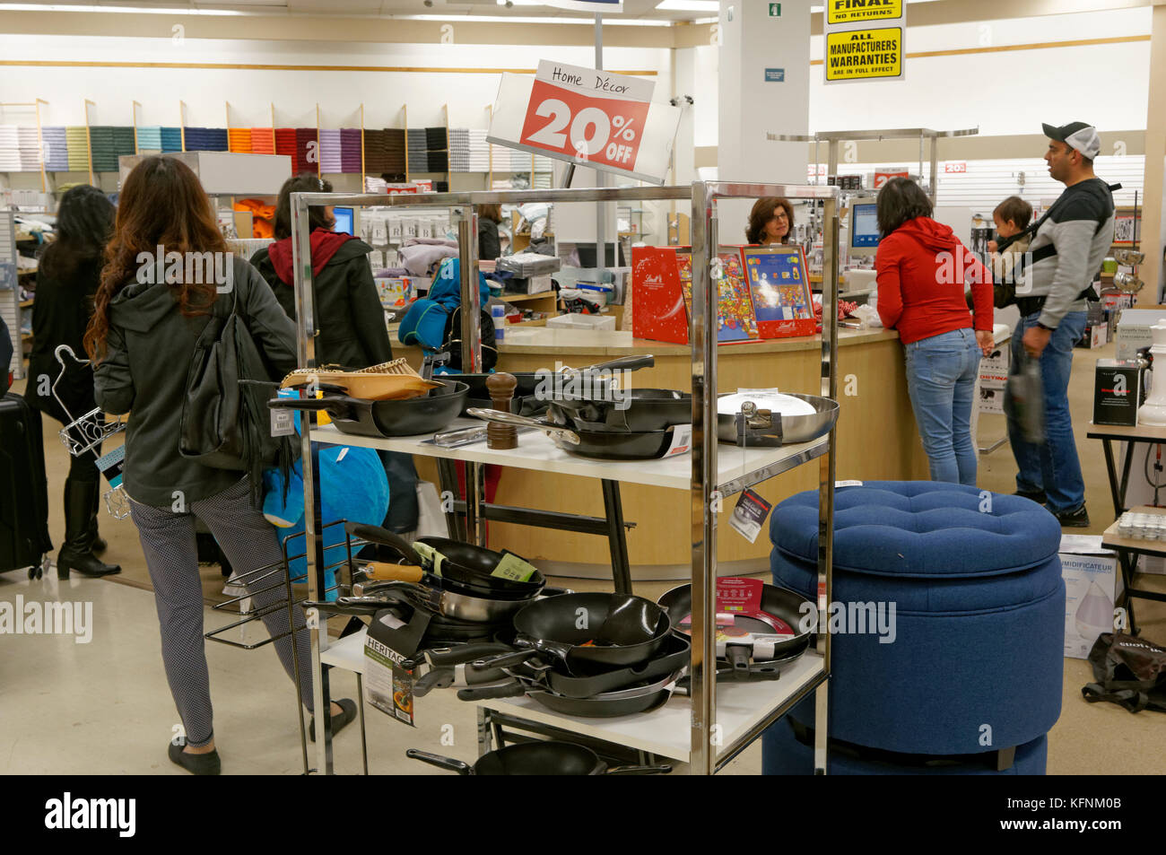 Houseware stores hi-res stock photography and images - Alamy