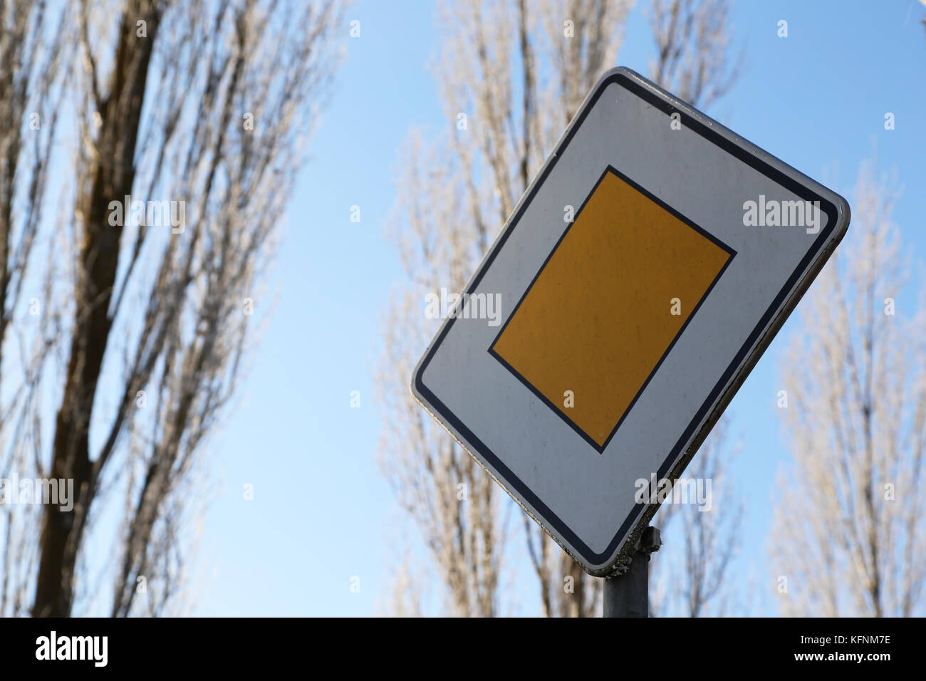 Traffic sign / Main road Stock Photo - Alamy