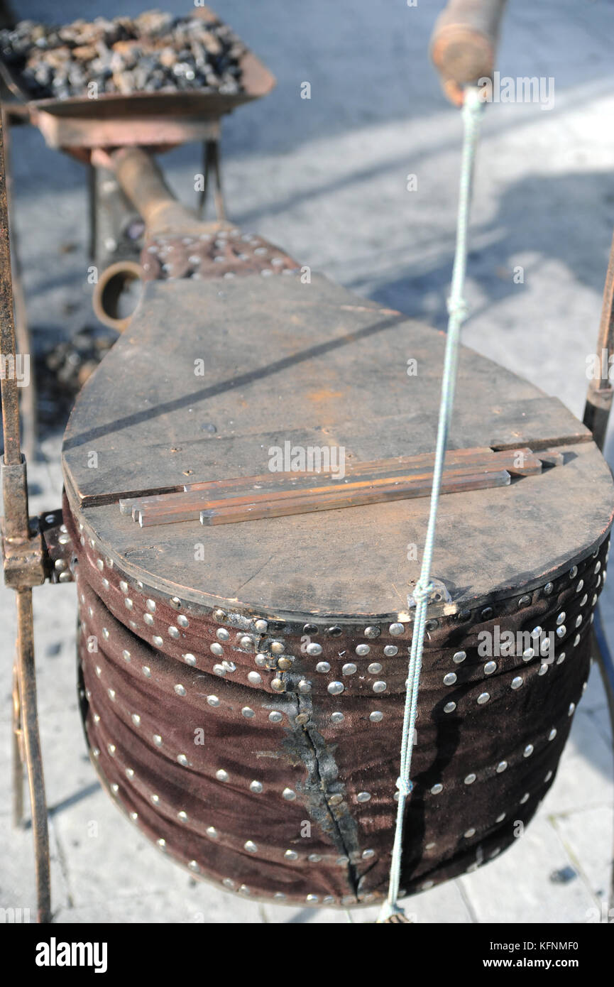 Equipmentl hi-res stock photography and images - Alamy